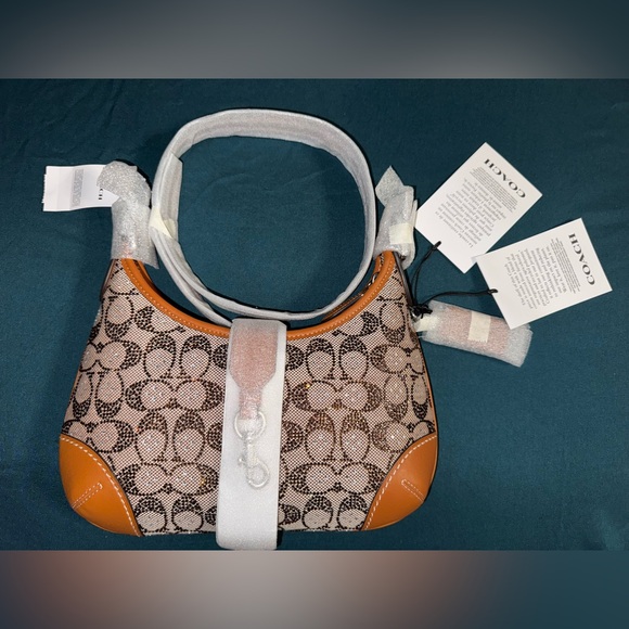 Coach | Bags | Coach Hamptons Hobo Bag In Crystal Signature Jacquard ...